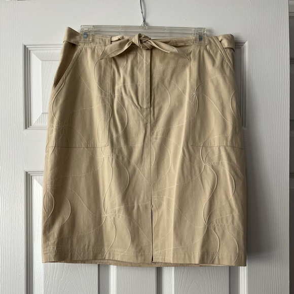 Kay Unger | Skirts | Kay Unger Belted Mini Skirt | Poshmark